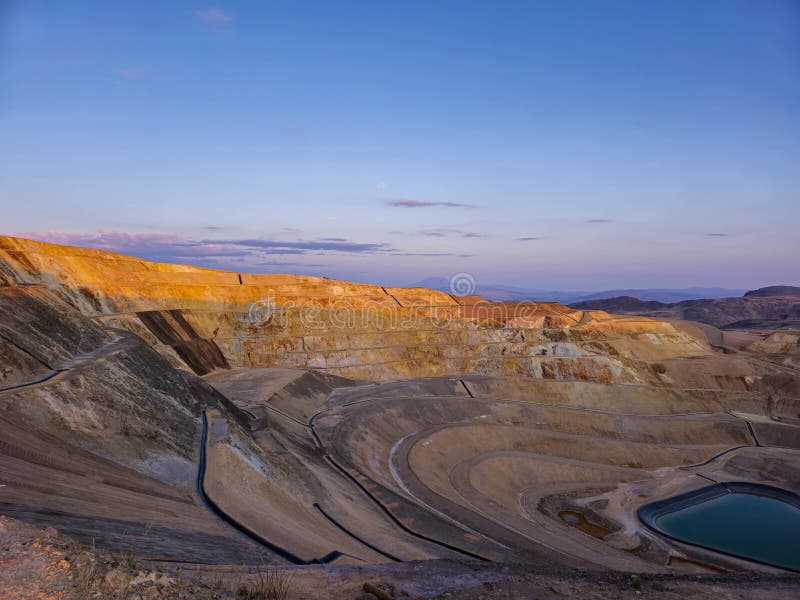 Stabilization and Waterproofing of Open-pit Mines with Geosynthetic ...