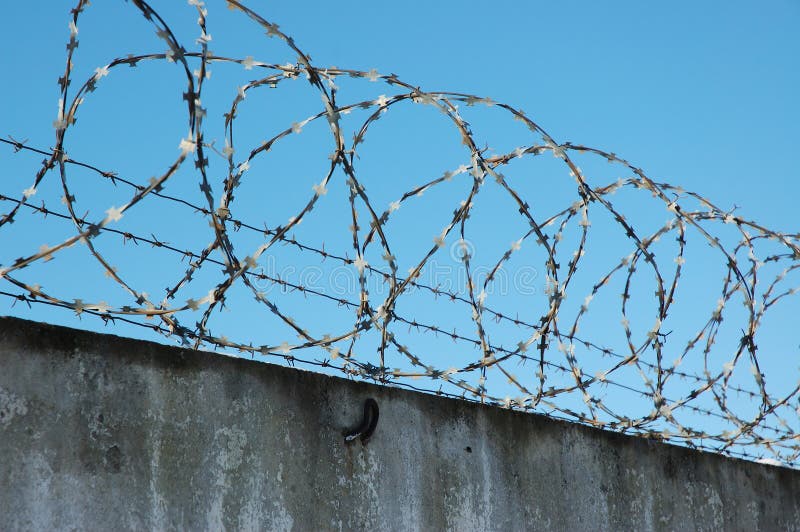 Stacheldraht Stockfotos und Bilder - Laden Sie 10,727 lizenzfreie Fotos ...