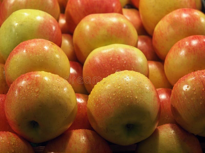 Stack of Apples on the Market Stand Stock Photo - Image of organic ...
