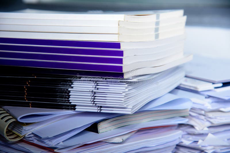 621 Messy Stack Books Photos - Free & Royalty-Free Stock Photos from ...