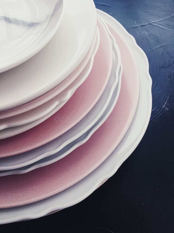 Stack of Clean Empty Plates on Black Background, Dishware and Table ...