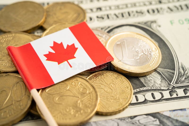 Stack Coins Canada Flag Us Dollar Banknotes Stock Photos - Free ...