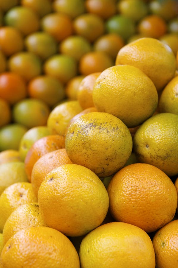Stack of Fresh Oranges at Farmers Market Stock Image - Image of ...