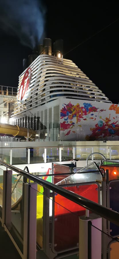 Stack on Genting Dream Cruise Editorial Photography - Image of genting ...