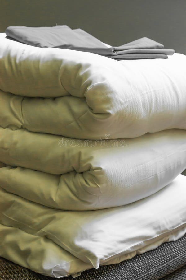356 Stack White Folded Bedding Sheets Stock Photos - Free & Royalty ...