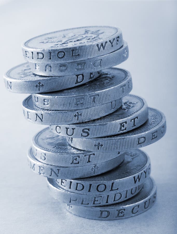 Stack of One Pound Coins stock image. Image of gold, metal - 11770577