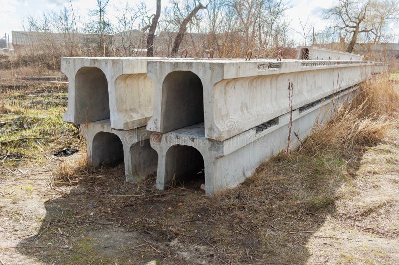 Stack Precast Concrete Bridge Beams Outdoors Stock Photos - Free ...