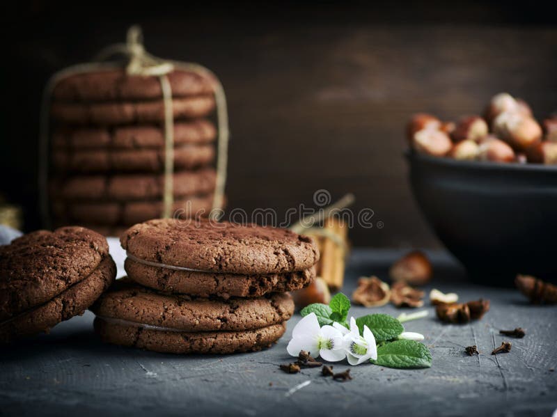 Stack of Round Chocolate Cookies with Cream Stock Image - Image of mint ...
