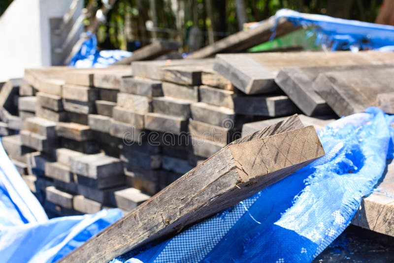 Stack Thick Plank for Bridge Construction with Wood Hard Outdoor Stock ...