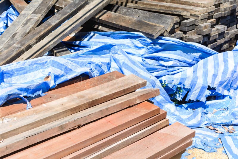 Stack Thick Plank for Bridge Construction with Wood Hard Outdoor Stock ...