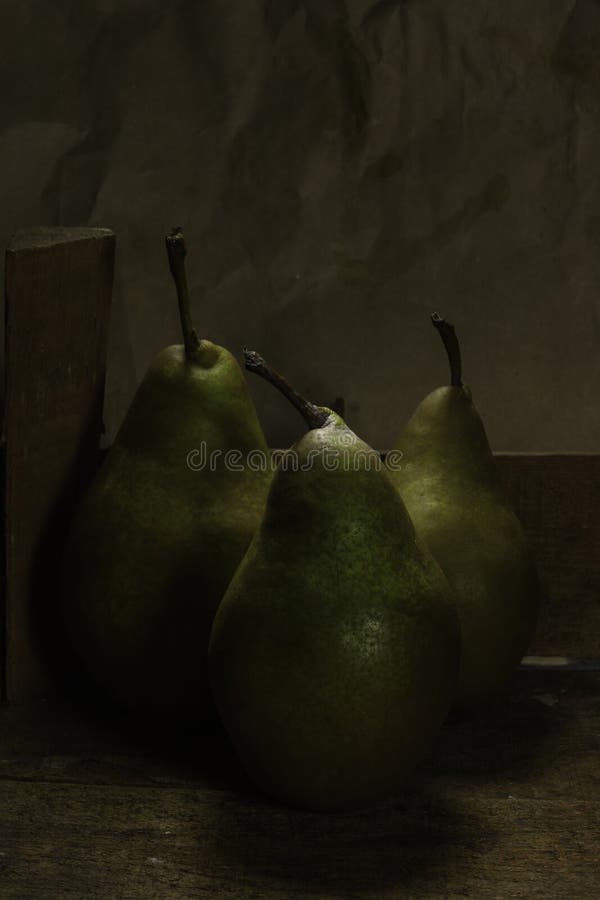 Stacked pears in a crate stock photo. Image of healthy - 304556922