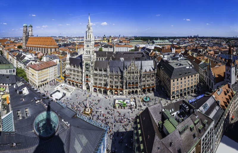 Stad av Munich, Tyskland redaktionell bild. Bild av sommar - 107113936