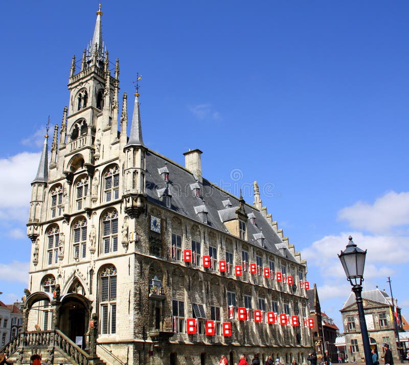 Stadhuis in Gouda Nederland Redactionele Stock Afbeelding - Image of ...
