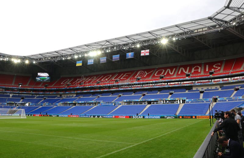 Stade DE Lyon Parc Olympique Lyonnais in Lyon, Frankrijk Redactionele ...