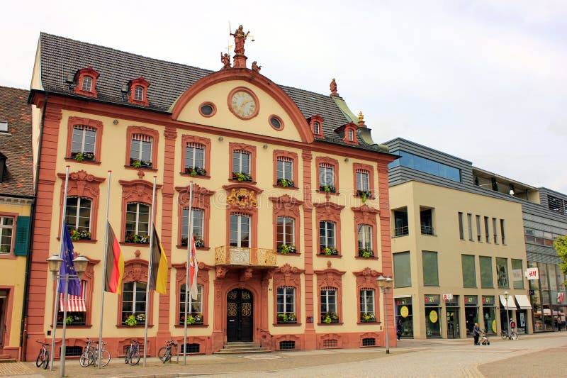 Stadshus av Offenburg arkivfoto. Bild av historia, town - 45292208