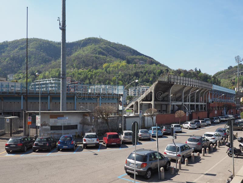 Stadion Stadio Sinigaglia in Como Redaktionelles Stockfoto - Bild von ...