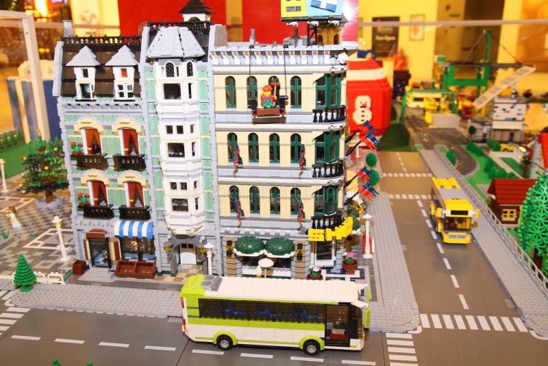 LEGO-stad redaktionell foto. Bild av clown, slott, stad - 48016920