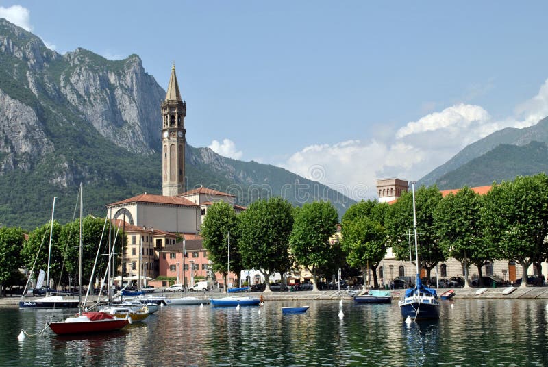 Stadt Lecco stockbild. Bild von italien, reise, ferien - 25946079