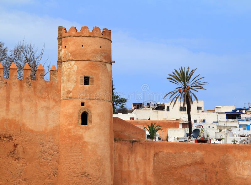 Stadtmauer Und Medina Rabat-Marokko Stockfoto - Bild von tourist ...