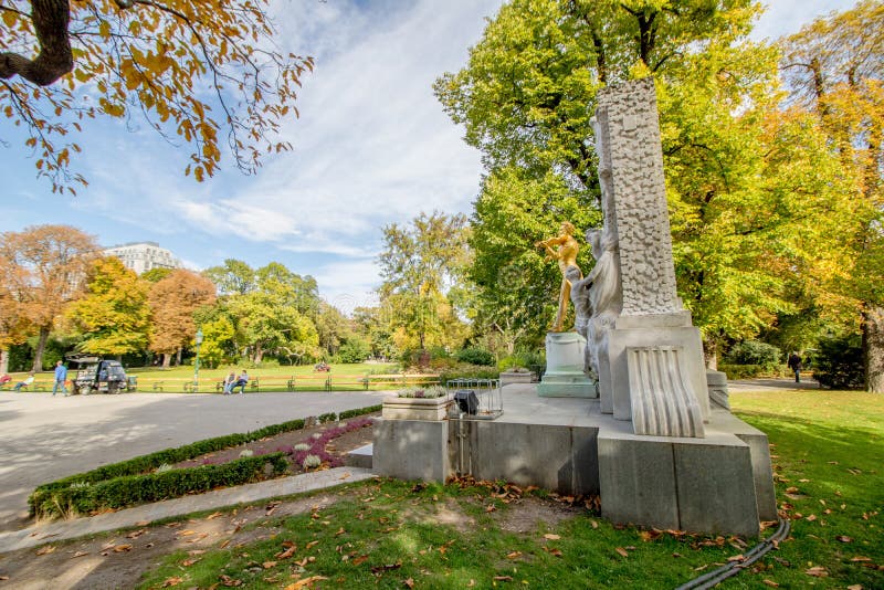 Stadtpark - Parque De La Ciudad - Viena Foto editorial - Imagen de ...