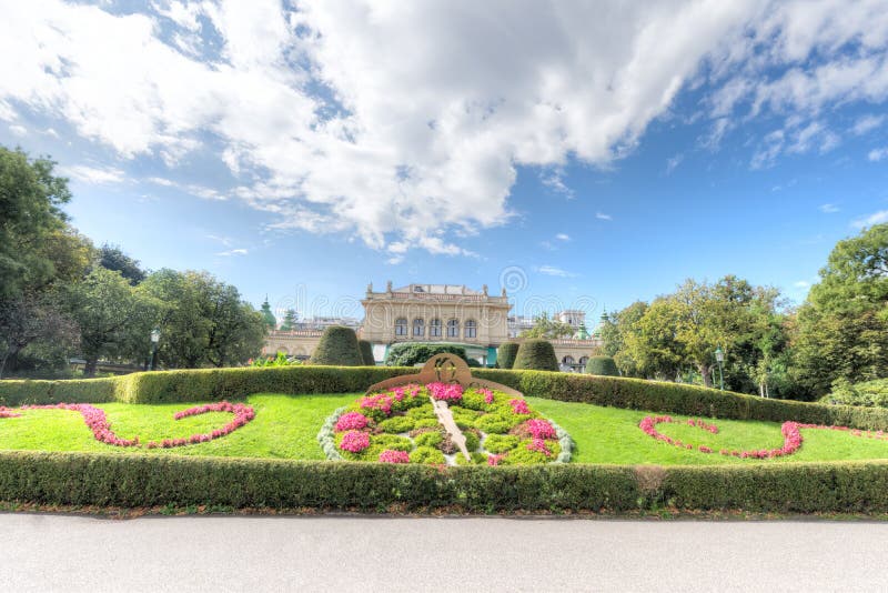 Stadtpark, Viena foto de archivo. Imagen de hierba, arbusto - 33675492