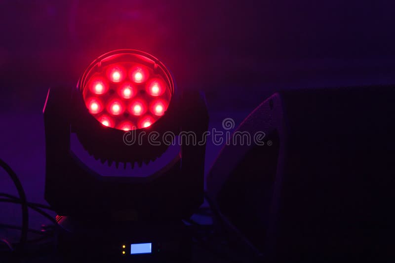 Stage set-up stock image. Image of speakers, strobe, technicians - 4671933