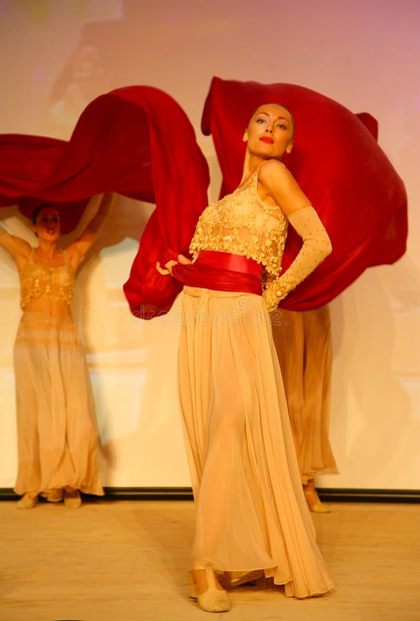 Stage Performance of Upscale Restaurant the Summer Palace Dancers Dance ...