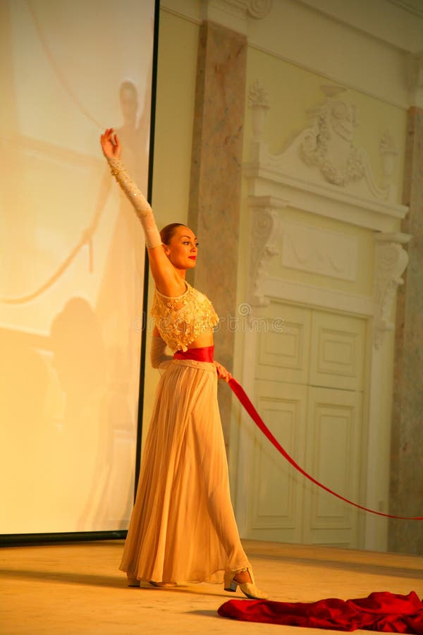 Stage Performance of Upscale Restaurant the Summer Palace Dancers Dance ...
