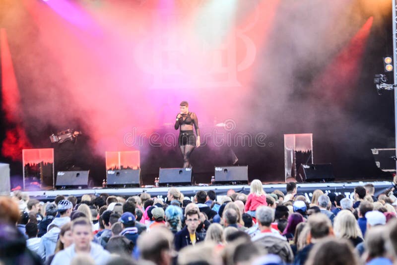 On stage editorial stock photo. Image of beat, band, party - 88890428