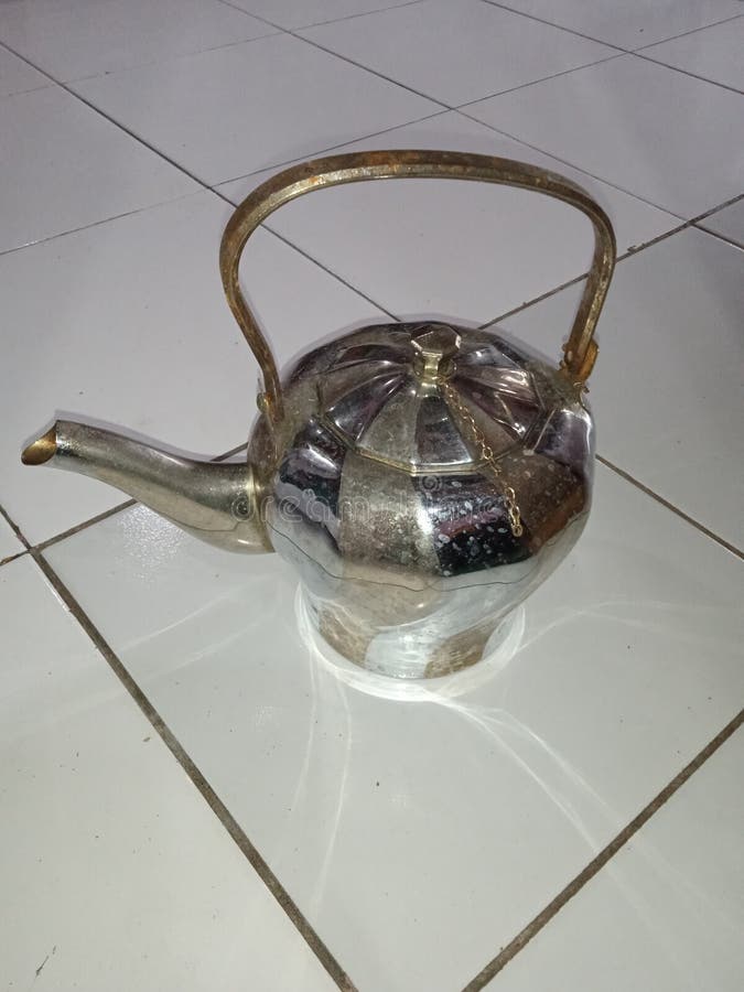 Stainless steel cettle stock image. Image of ceiling - 250322709