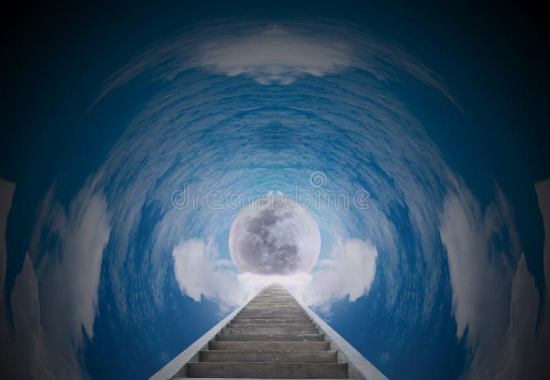 Staircase To the Moon Phenomenon, Moon-rise Reflected in the Water ...