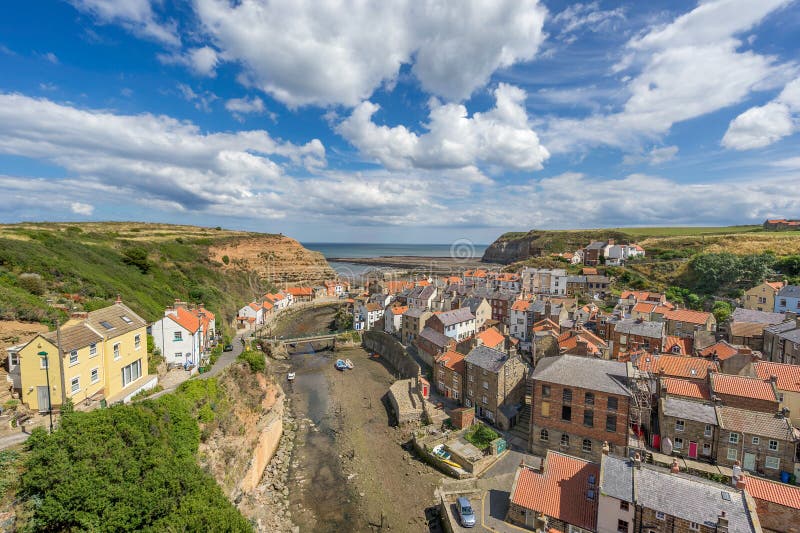 Staithes in Yorkshire Inghilterra Immagine Stock - Immagine di ...