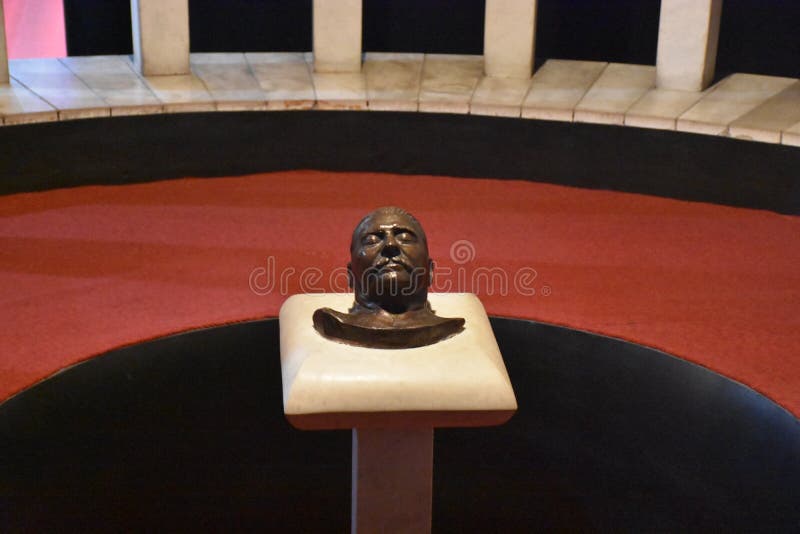 Stalin Death Mask editorial photo. Image of politician - 93756356