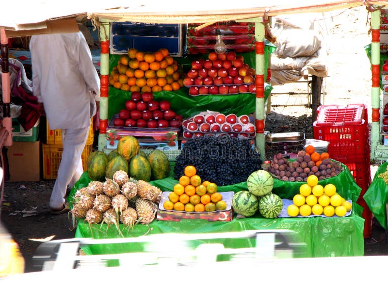 Stalla Indiana Della Frutta Fotografia Stock - Immagine di colore ...
