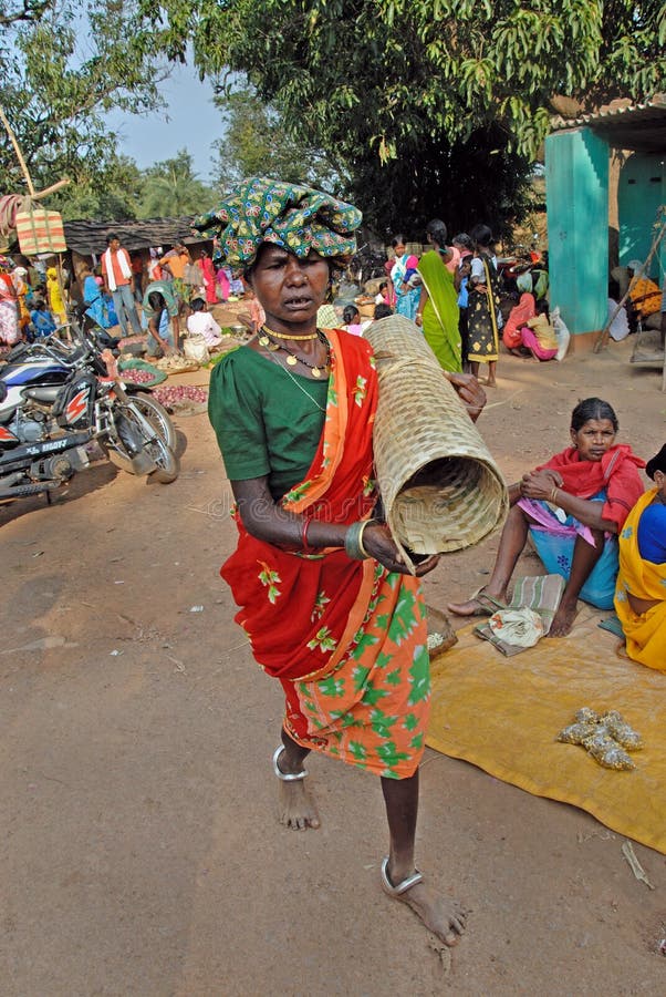 Stammen Mensen in India redactionele stock afbeelding. Image of ...