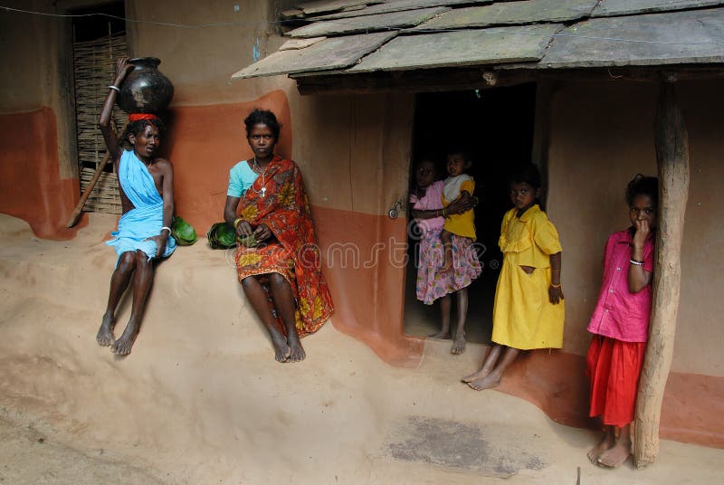 Stammen Mensen in India redactionele foto. Image of kleding - 21821961