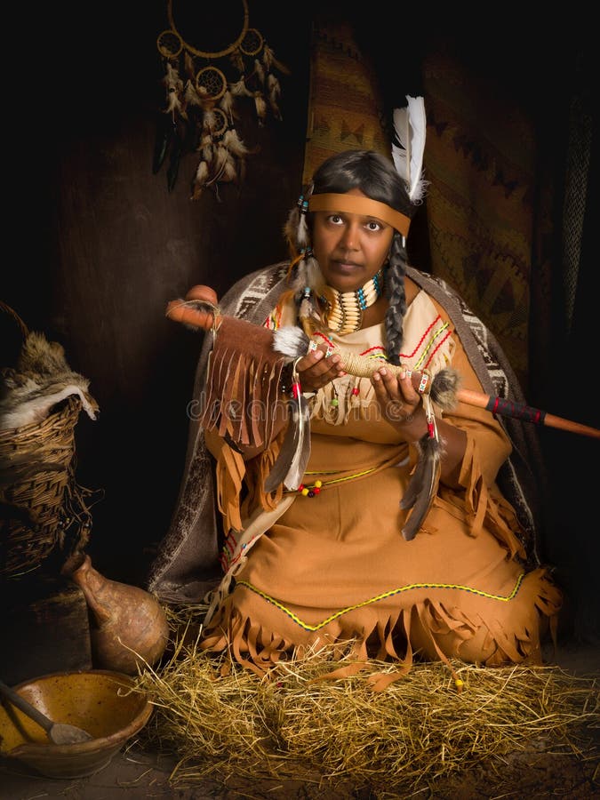 Stammes- Friedenspfeife stockbild. Bild von geschichte - 45973841