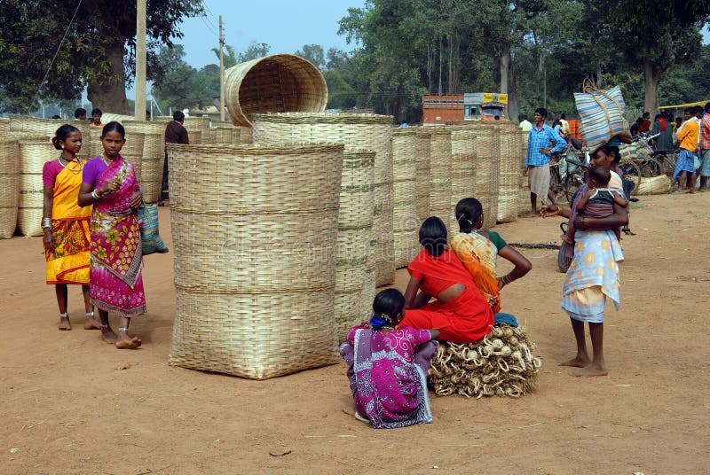 Indische Stammes- Frauen Im Dorf Redaktionelles Stockbild - Bild von ...