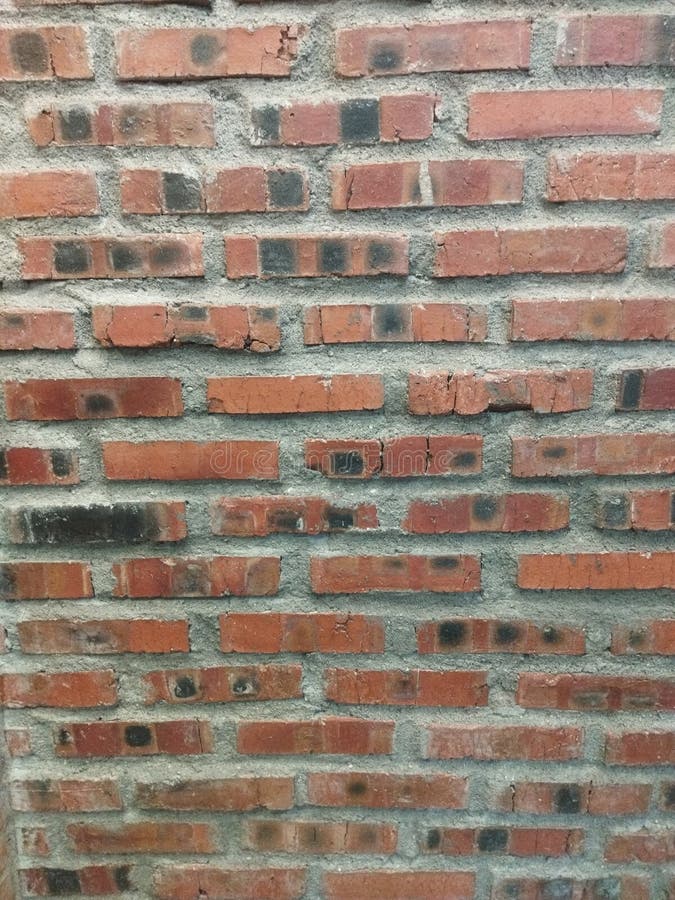 Standard Arrangement of Red Bricks for Garden Walls or House Walls ...