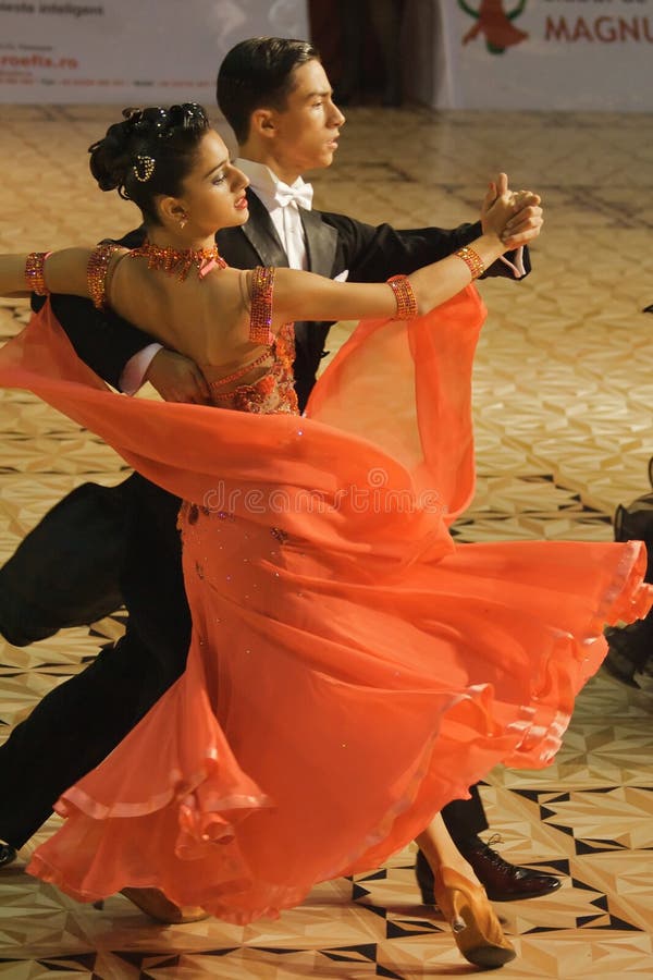 Standard-Tanz-Wettbewerb, 16-18 (2) Redaktionelles Foto - Bild von ...