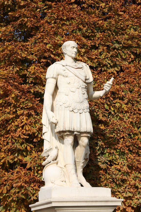 Standbeeld Van Julius Caesar Stock Afbeelding - Image of imperium ...