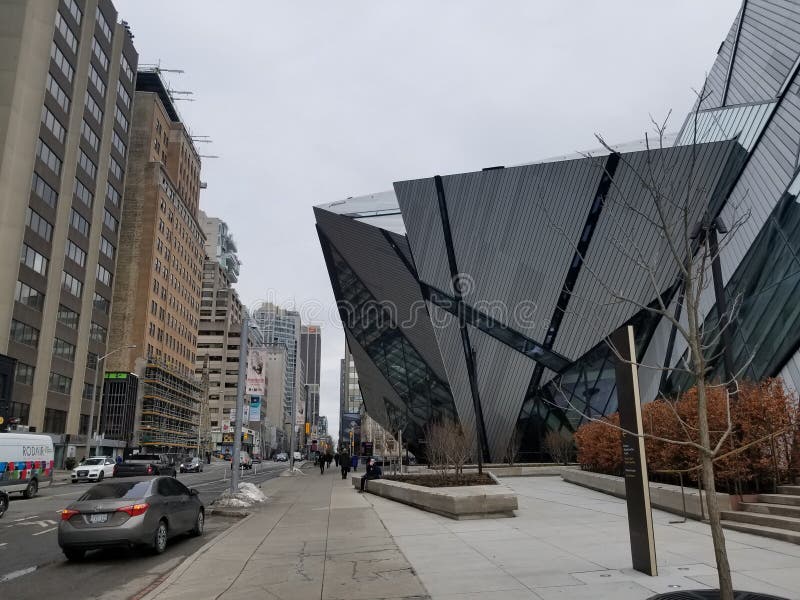 Standing the Outside of the Royal Ontario Museum Editorial Image ...