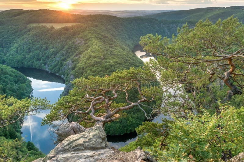 Die Moldau-Flusshufeisenformwindung Von Majorsstandpunkt, Art Der ...