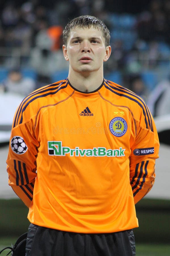 Stanislav Bogush editorial stock photo. Image of hand - 11740768