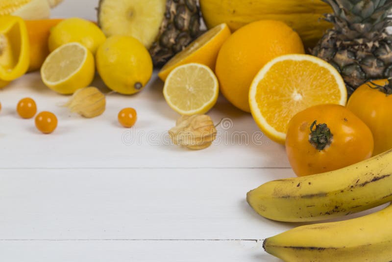 Selectie Van Oranje En Geel Fruit Stock Afbeelding - Image of ...