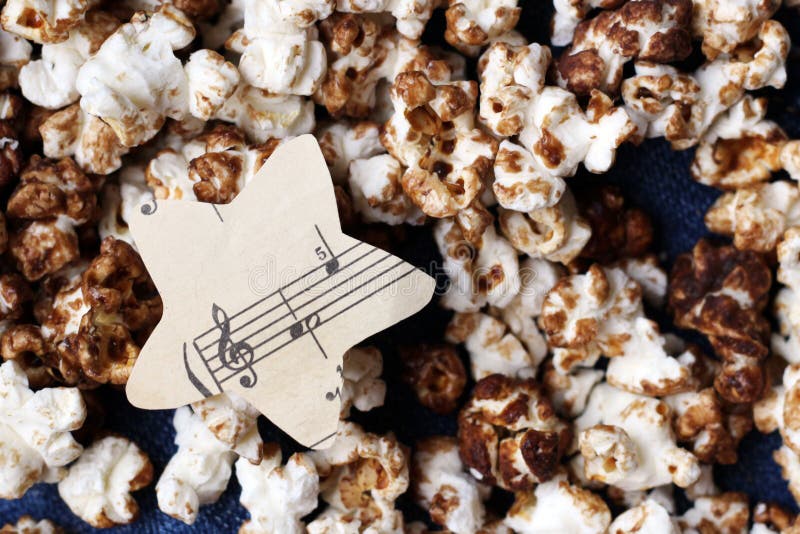 Star of Paper Notes and Popcorn Stock Image - Image of tasty, cinema ...