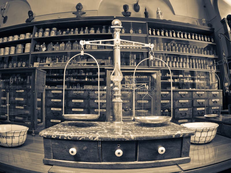 Stara apteka obraz editorial. Obraz złożonej z zdrowy - 53145060
