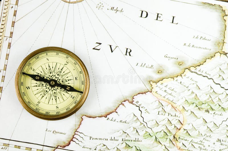 Stara mapa i kompas obraz stock. Obraz złożonej z przejażdżka - 12751229