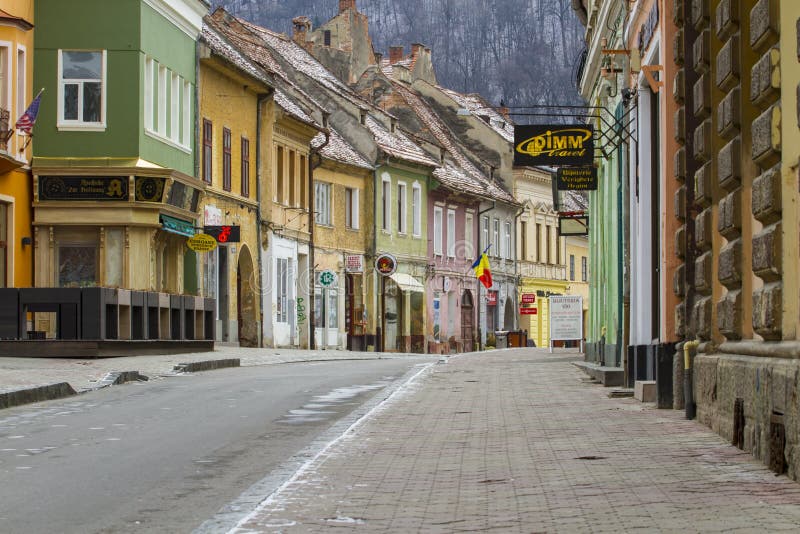Stara Miasto Ulica W Brasov Rumunia Obraz Editorial - Obraz złożonej z ...