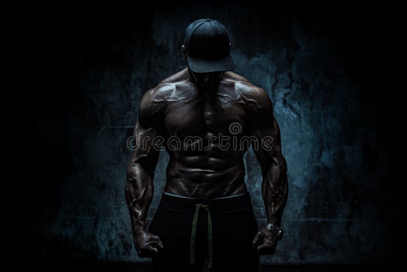 Starker Mann stockfoto. Bild von gefahr, muskel, drastisch - 99183830